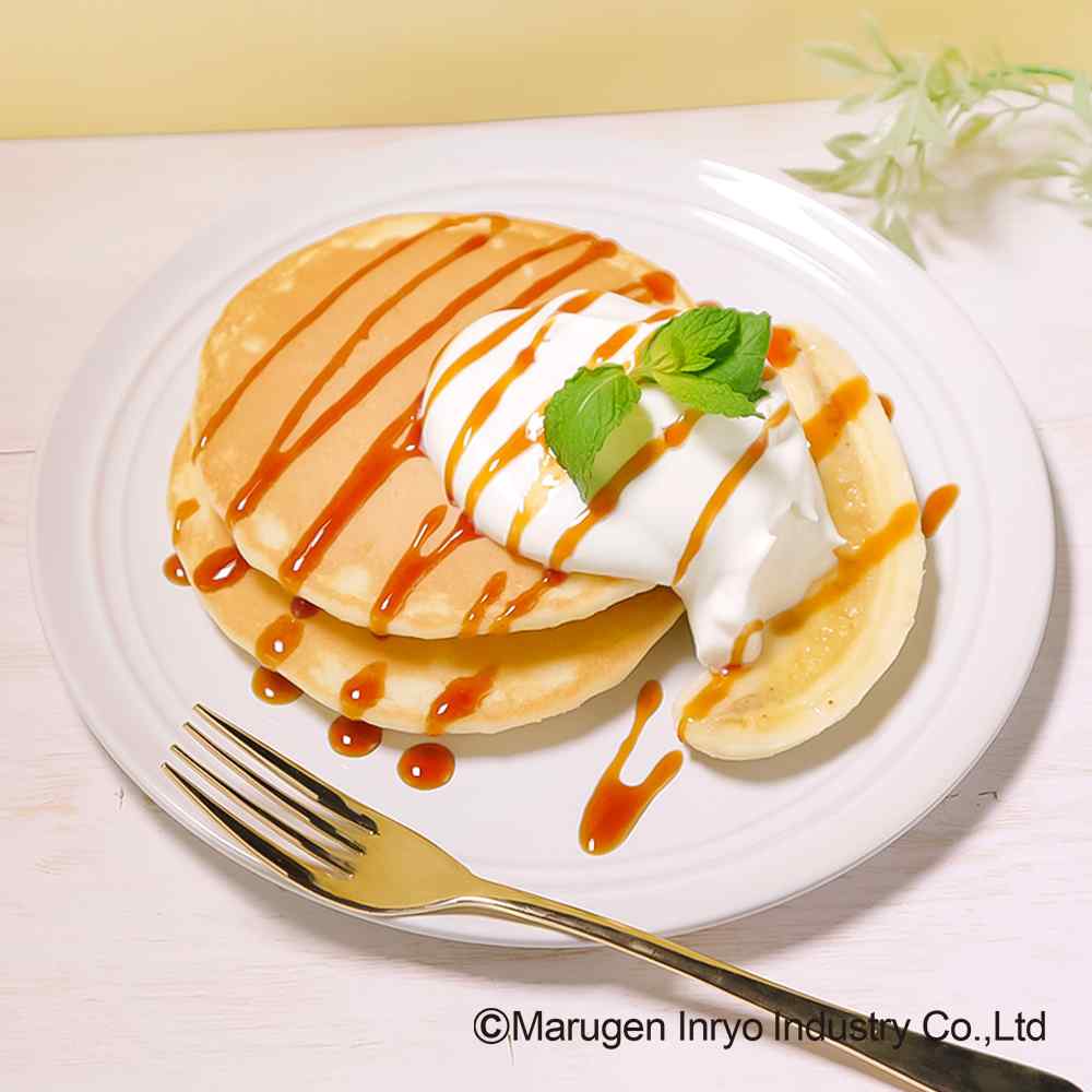 丸源飲料工業株式会社 - 【レシピ】バナナクリームパンケーキ